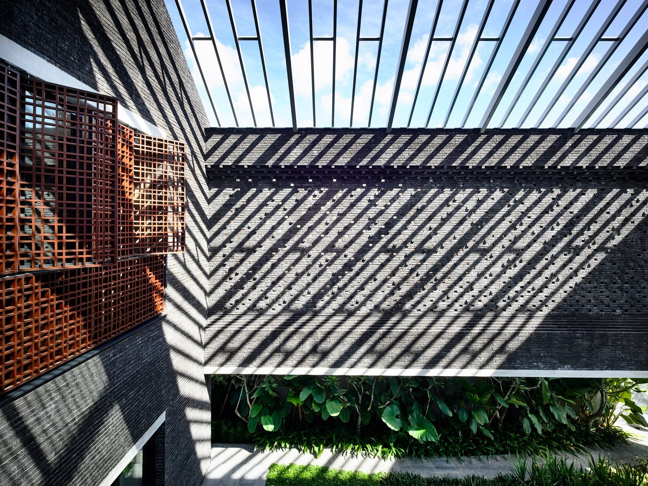 Beautiful Double-Storey House Has A Unique External Courtyard With ...