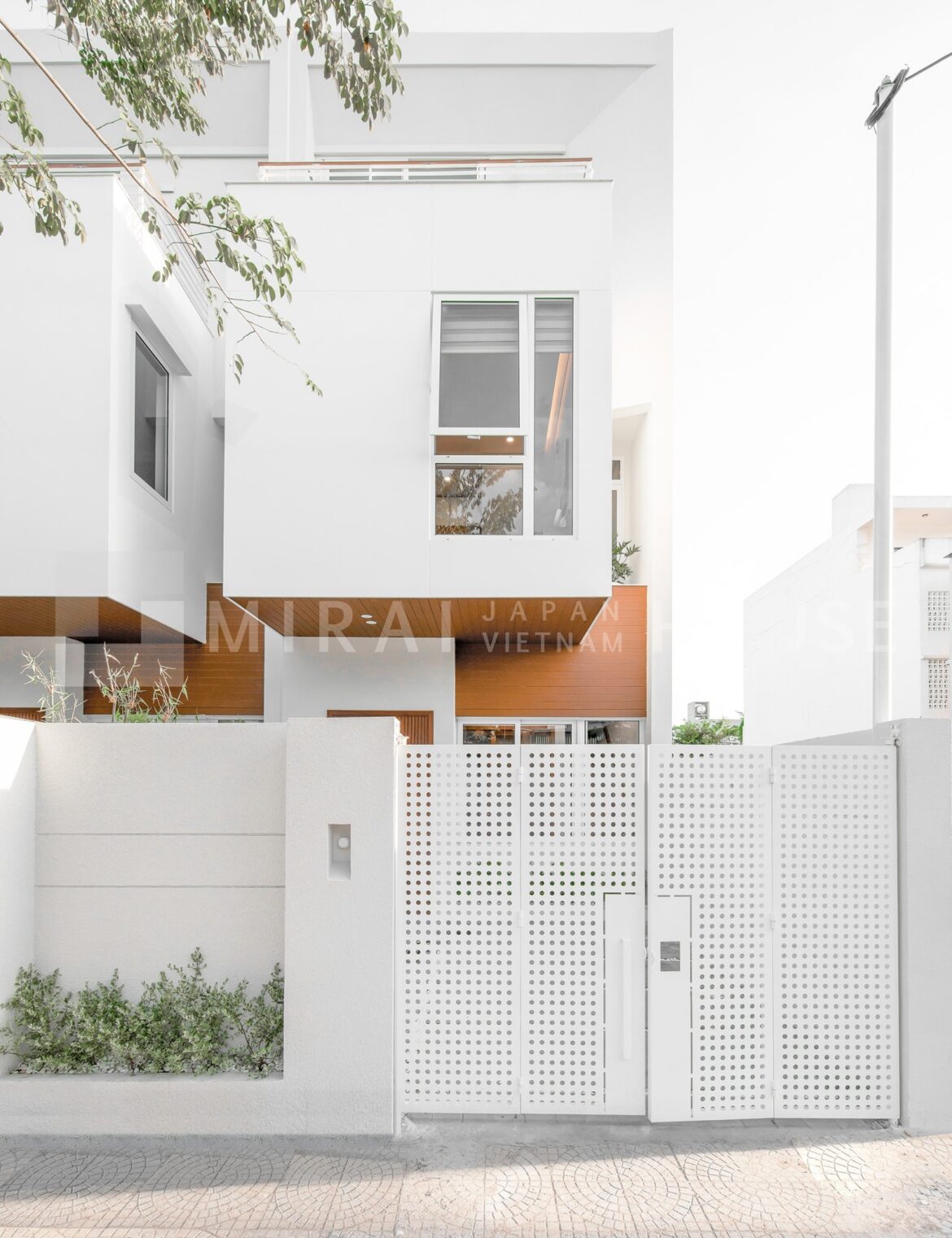 Fresh, Minimalist Home Encourages Quality Living With Beautiful Muji ...